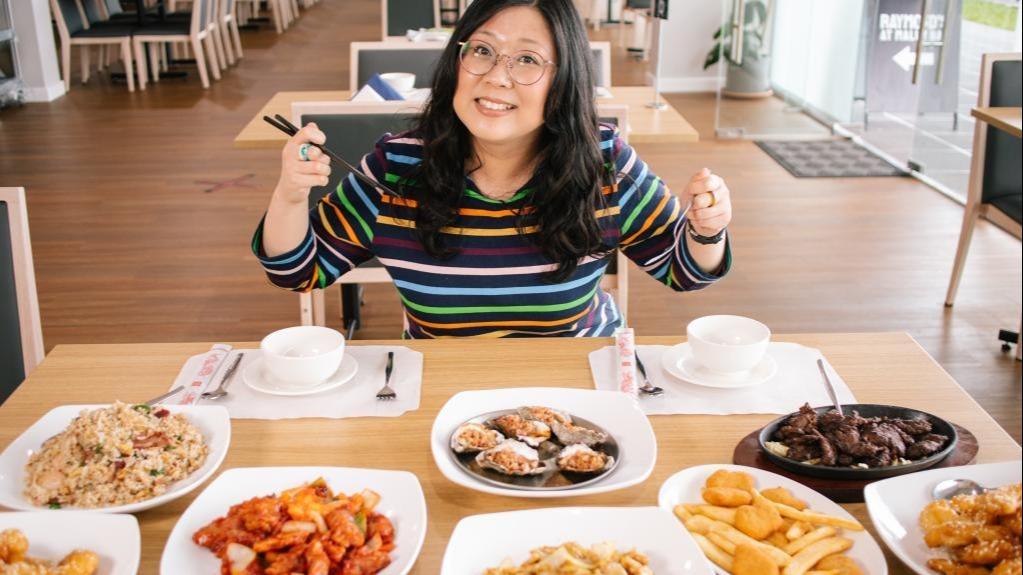 Chinese-Australian entertainer's TV program lovingly looks at life's ...