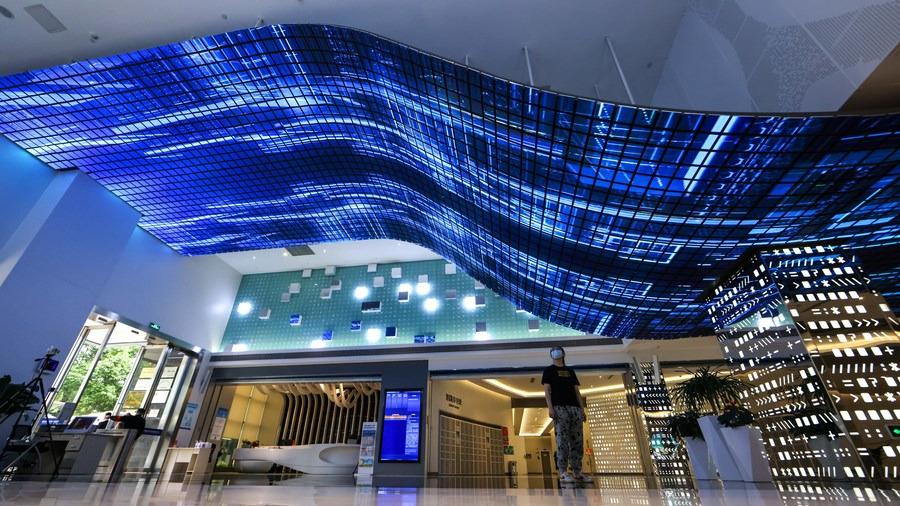 China's big data market to continue expansion: report_英语频道_央视网(cctv.com)