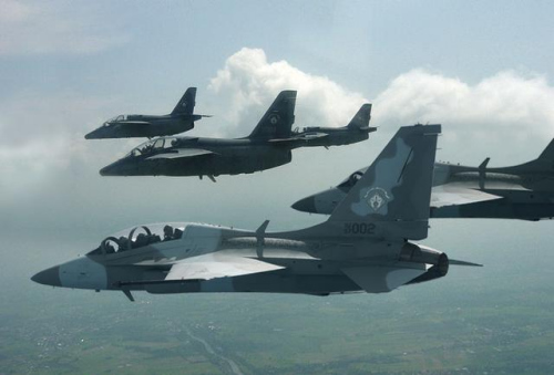 韩力促向秘鲁出口24架FA50战机 价值10亿美元_军事_央视网(cctv.com)