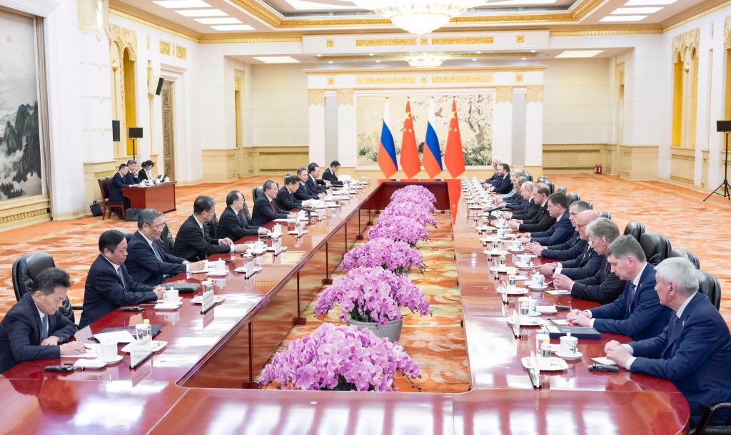 Chinese premier meets Putin on bilateral ties_英语频道_央视网(cctv.com)
